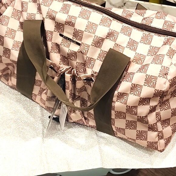 Steve Madden | Bags | Steve Madden Chalet Collection Logo Travel Duffel ...